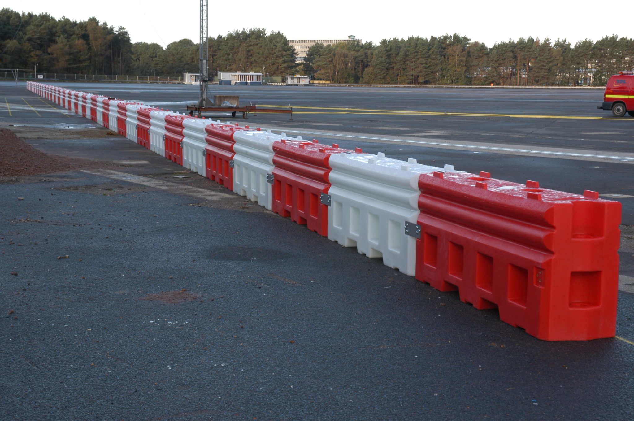 The different types of safety barriers | Highways